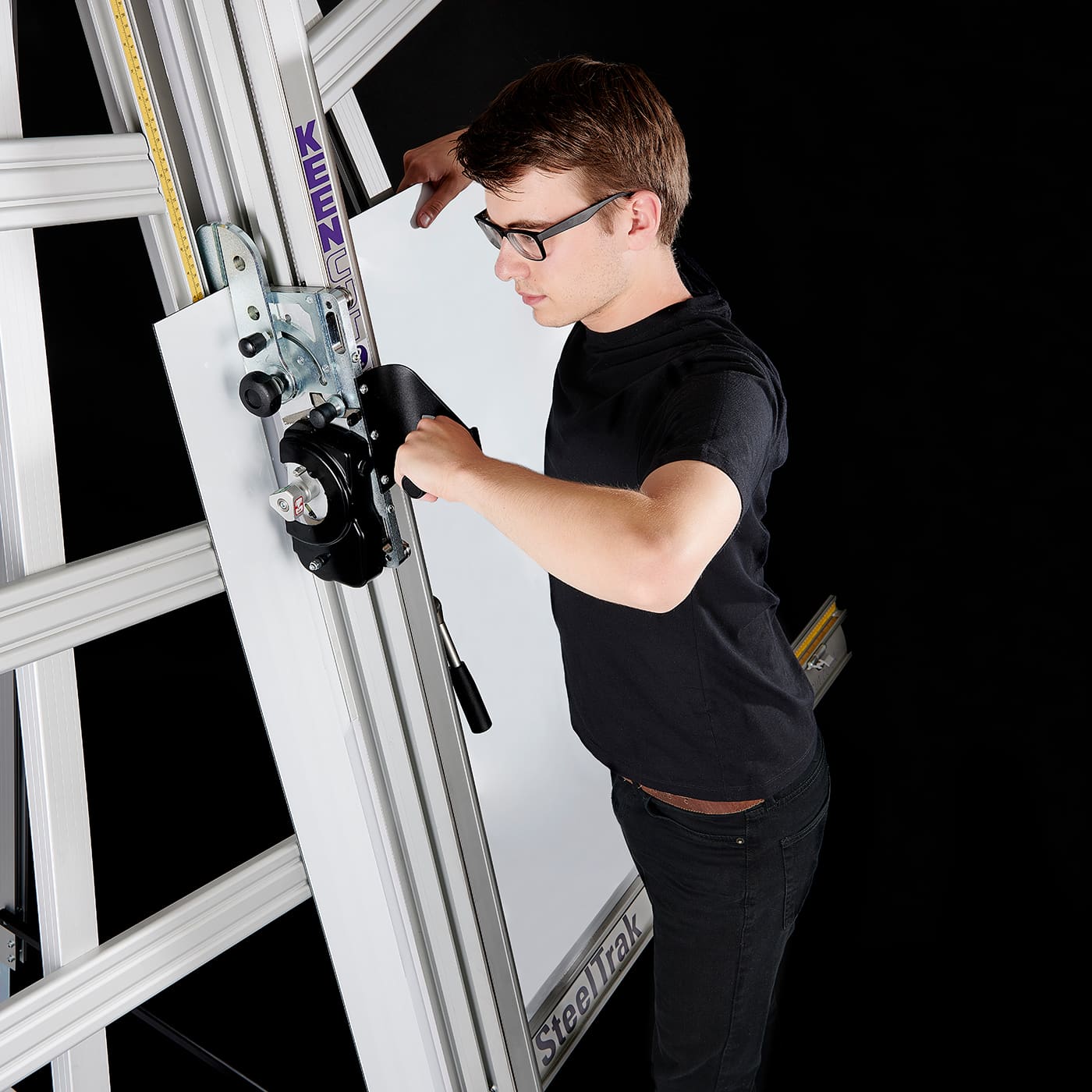 Equipment | Pyramid Display Materials